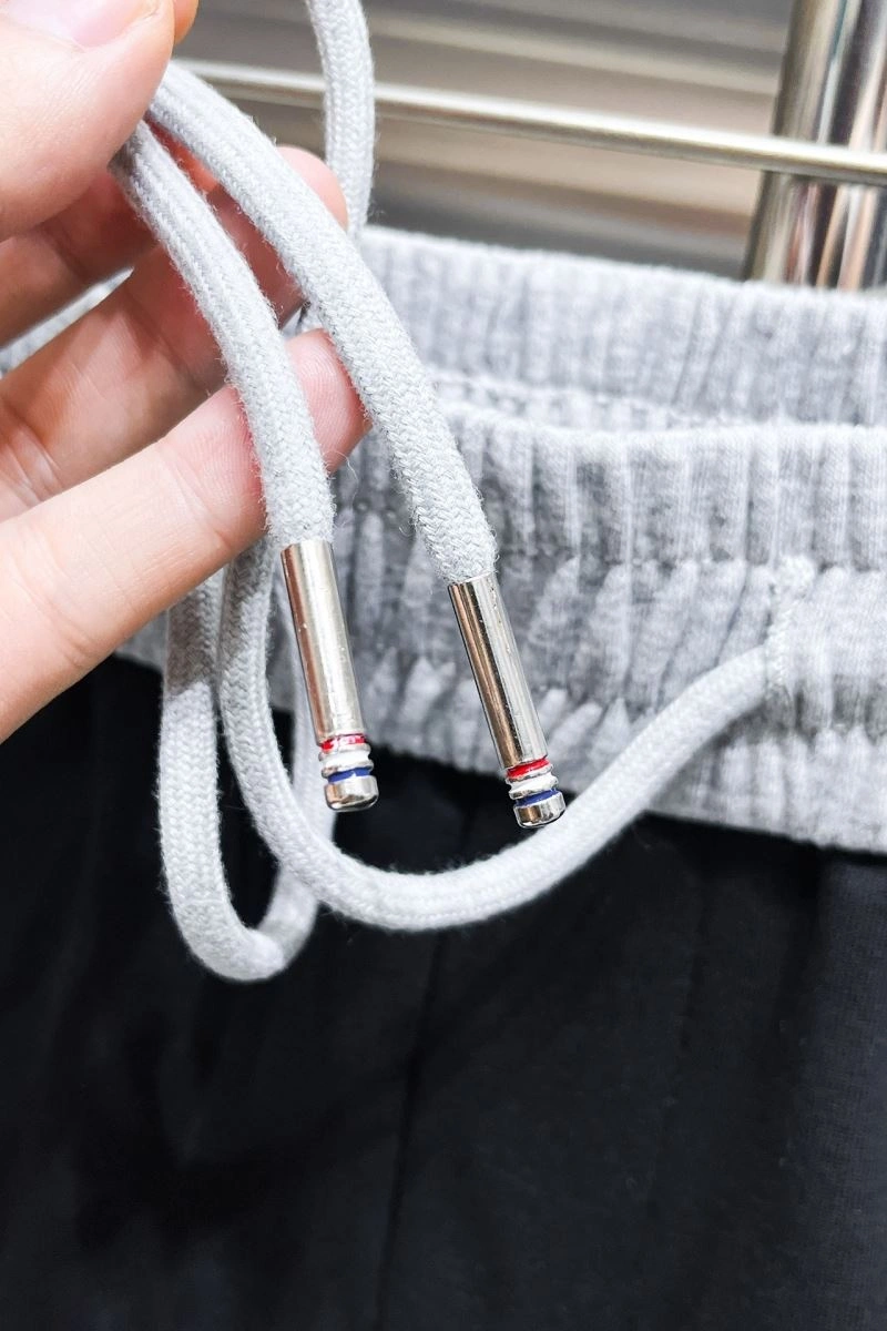 Brand-authenticated Thom Browne Short Pants