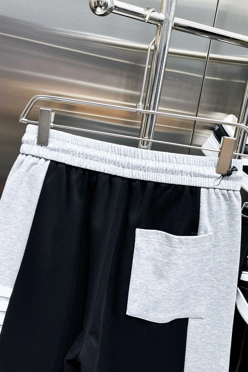 Brand-authenticated Thom Browne Short Pants