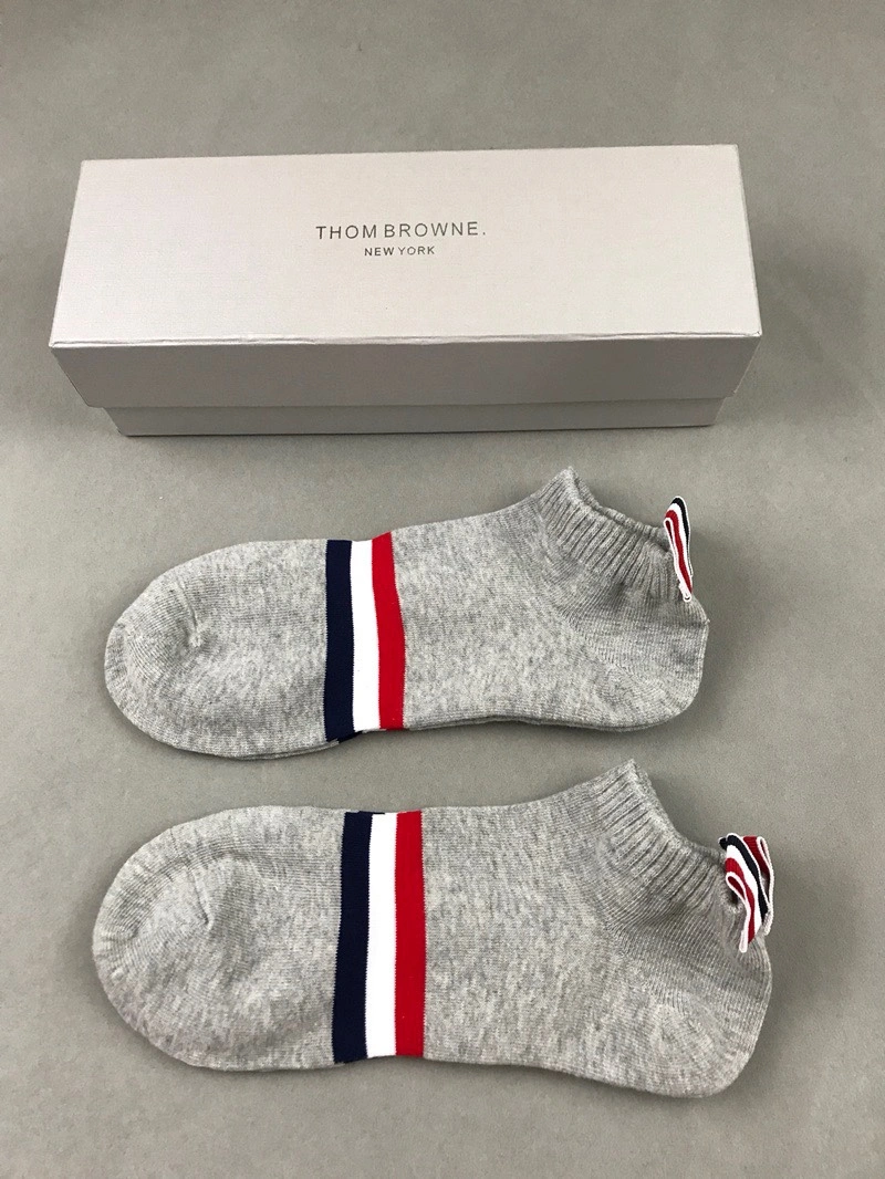 Exact replica Thom Browne Socks