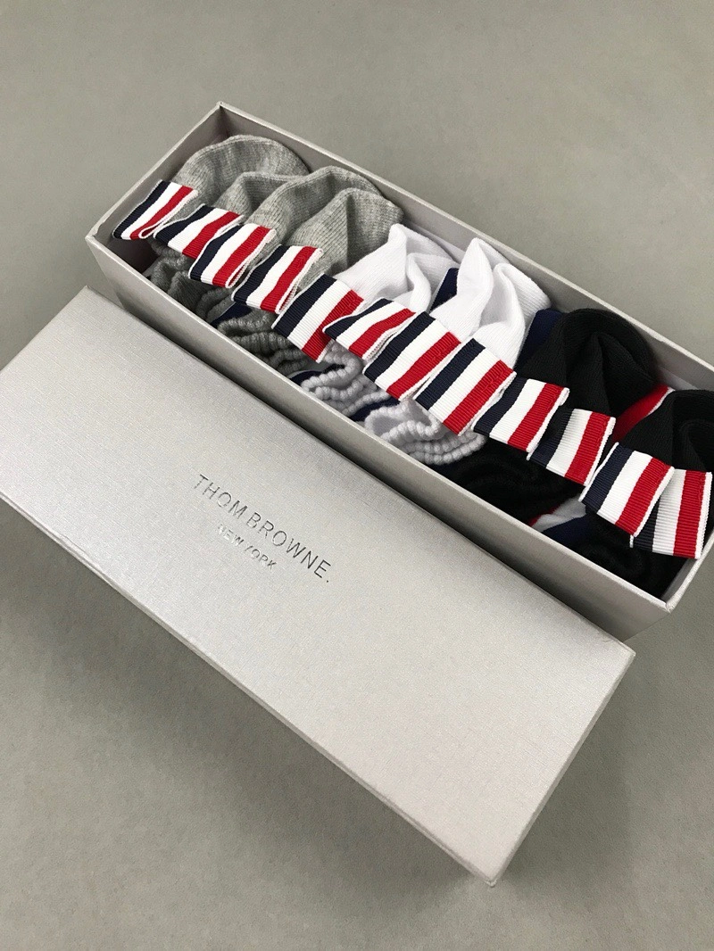 Exact replica Thom Browne Socks