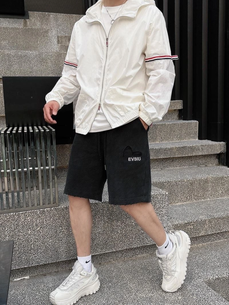 Value-priced Thom Browne Sunscreen Jacket