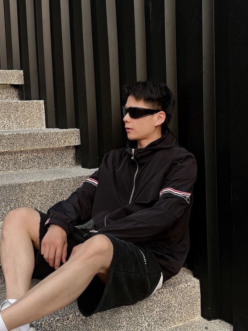 Bargain Thom Browne Sunscreen Jacket