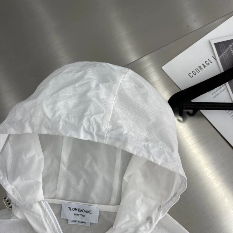 Low-cost Thom Browne Sunscreen Jacket