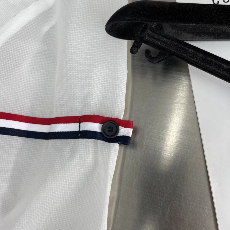 Low-cost Thom Browne Sunscreen Jacket
