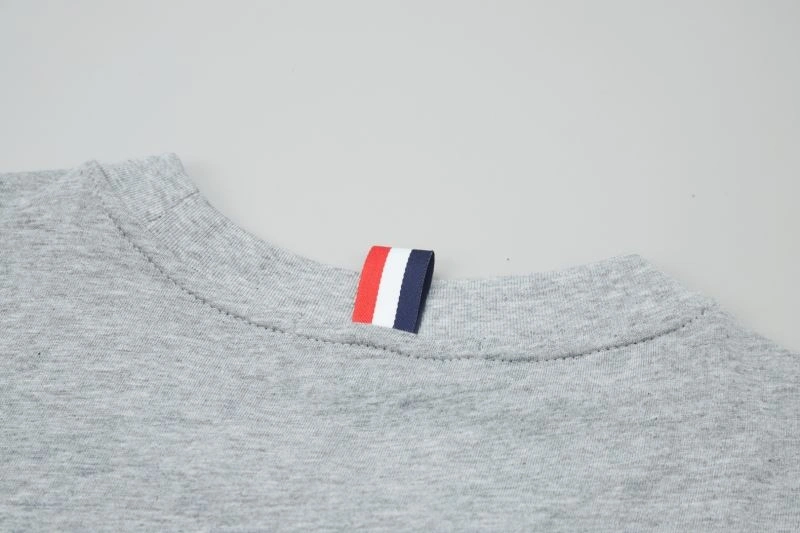 Inexpensive Thom Browne T-Shirts