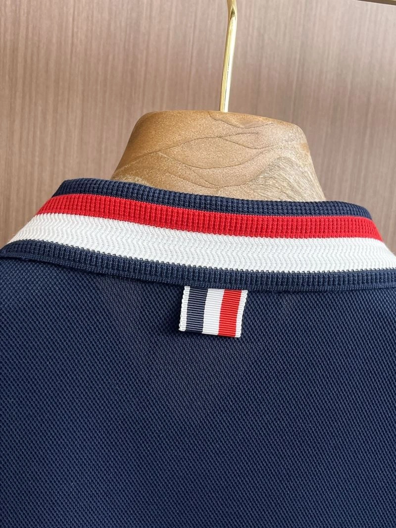 Accurate model Thom Browne T-Shirts