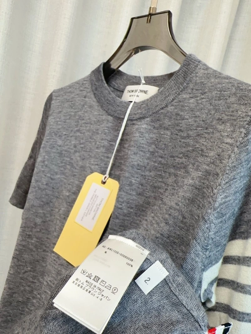 Bargain Thom Browne T-Shirts