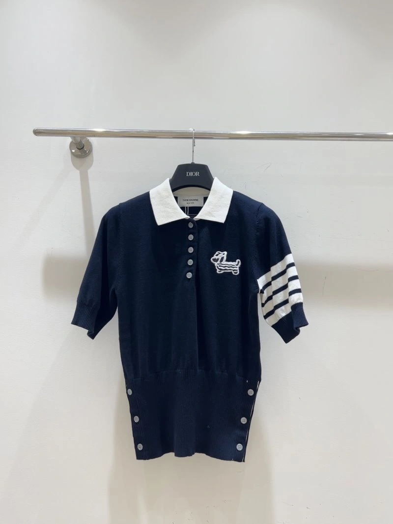 Accurate model Thom Browne T-Shirts