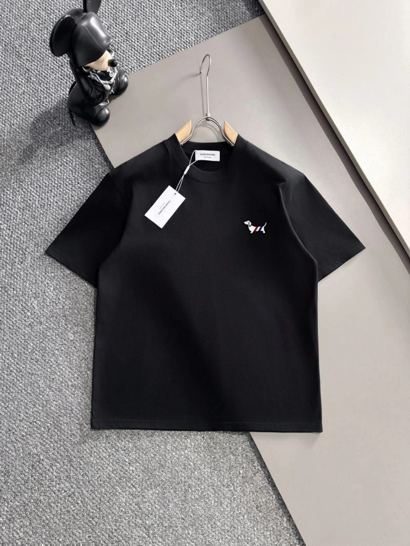Accurate model Thom Browne T-Shirts