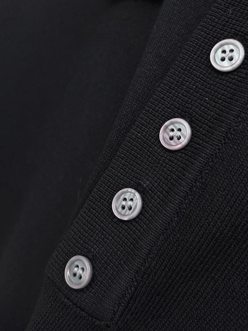 Indistinguishable Thom Browne T-Shirts
