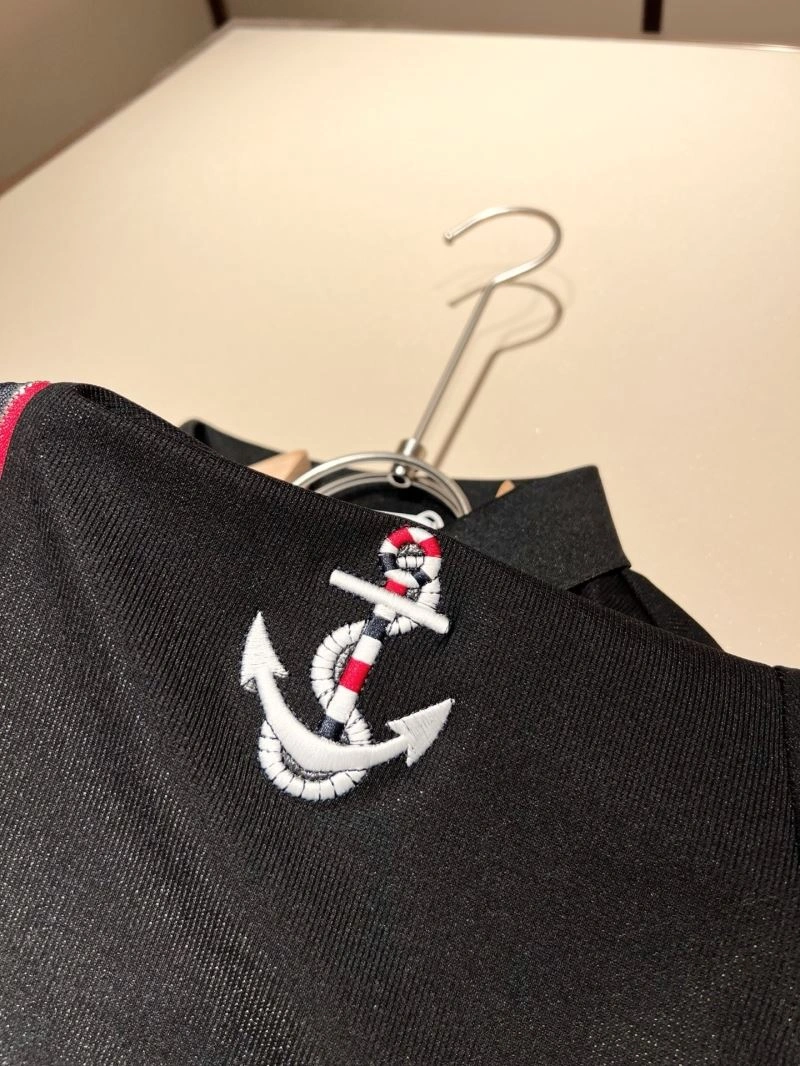 Accurate model Thom Browne T-Shirts