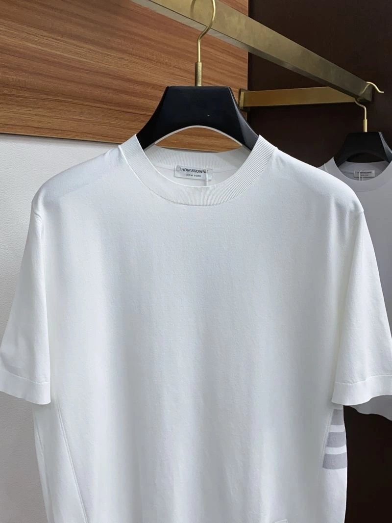 Accurate model Thom Browne T-Shirts