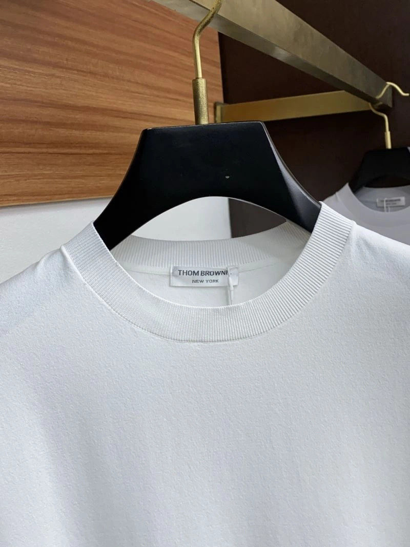 Accurate model Thom Browne T-Shirts