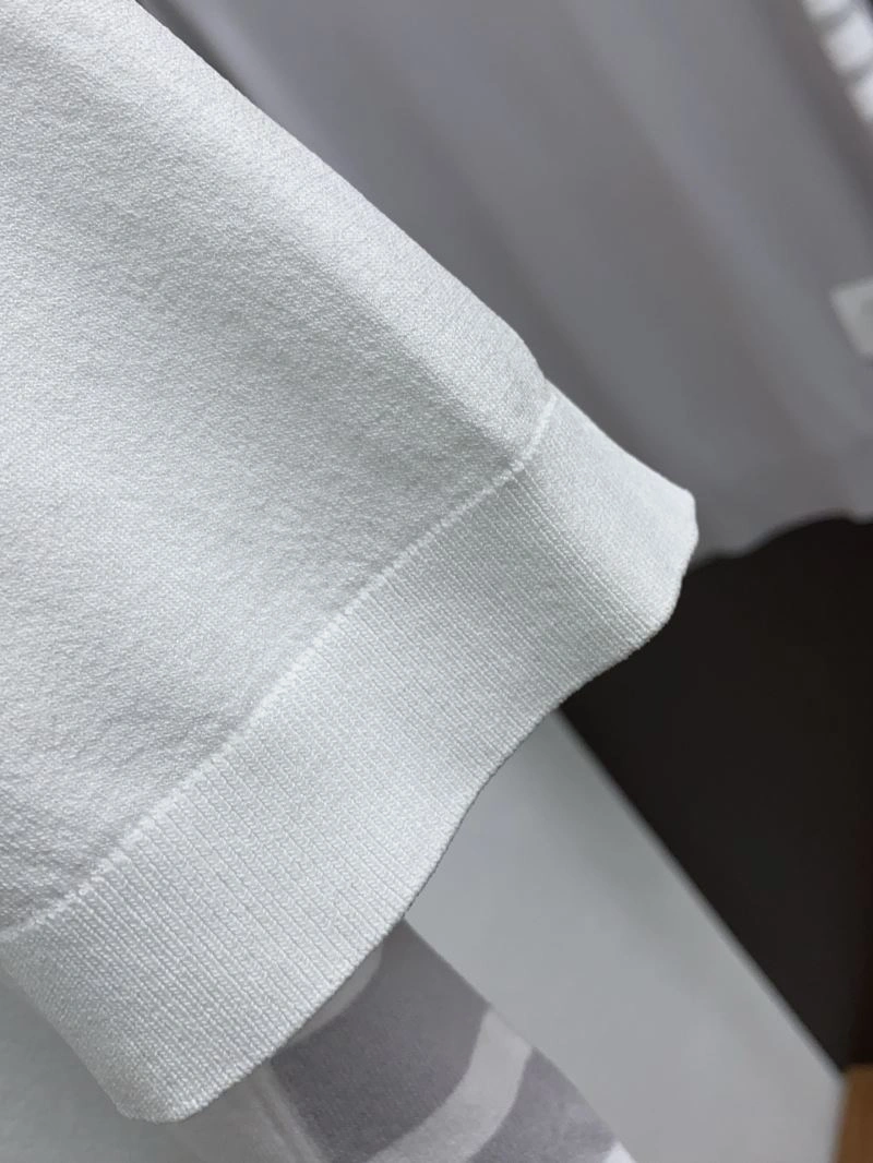 Accurate model Thom Browne T-Shirts