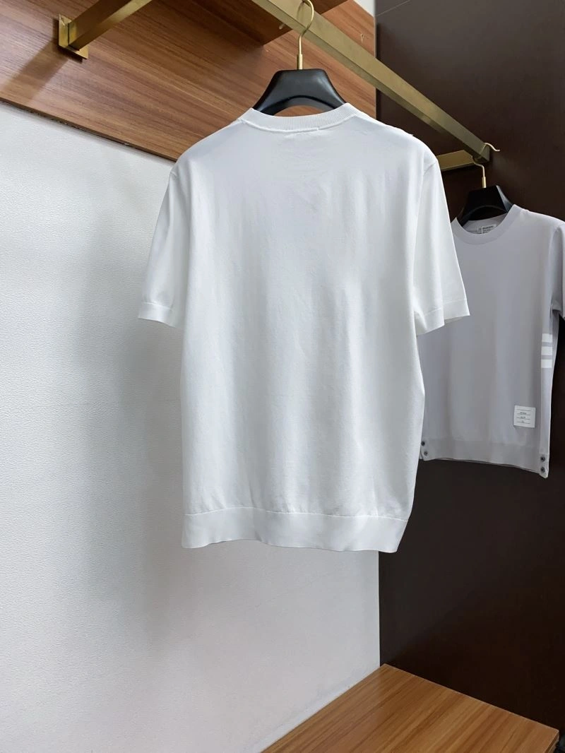 Accurate model Thom Browne T-Shirts