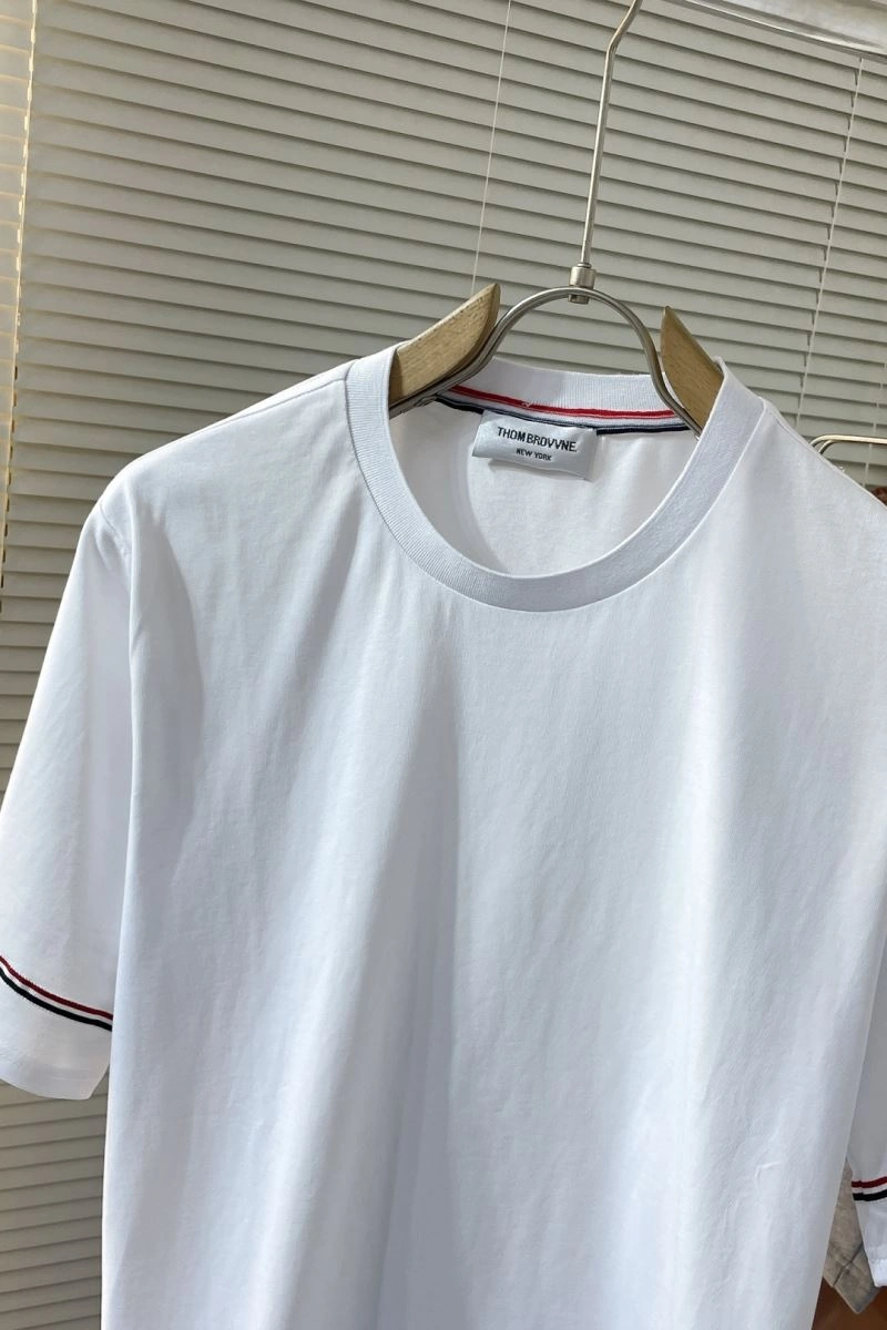 Inexpensive Thom Browne T-Shirts