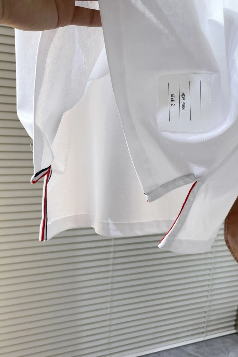 Inexpensive Thom Browne T-Shirts