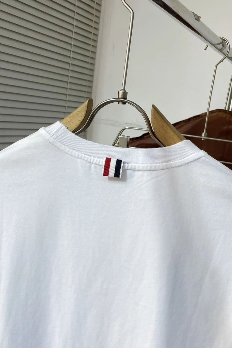 Inexpensive Thom Browne T-Shirts