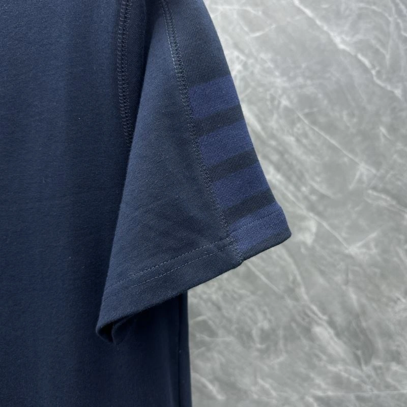 Exact replica Thom Browne T-Shirts