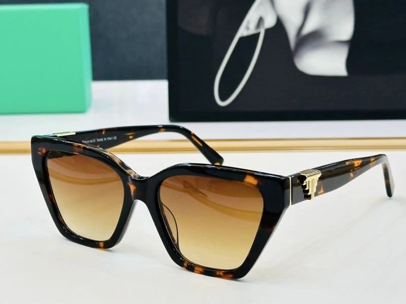 Budget-friendly Tiffamy Sunglasses