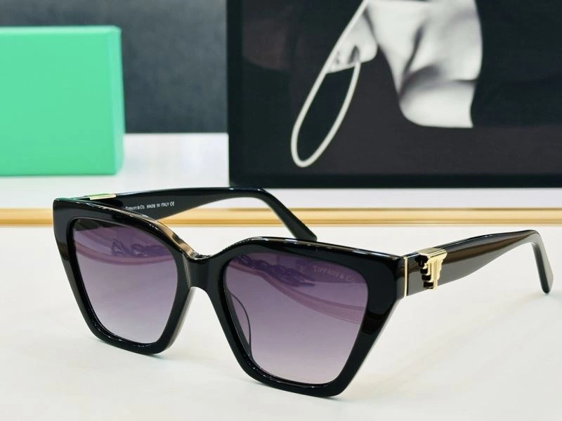 Budget-friendly Tiffamy Sunglasses