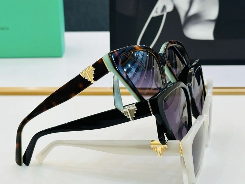Budget-friendly Tiffamy Sunglasses