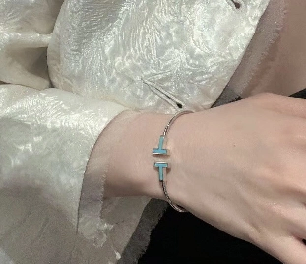 Value-priced Tiffany Bracelets