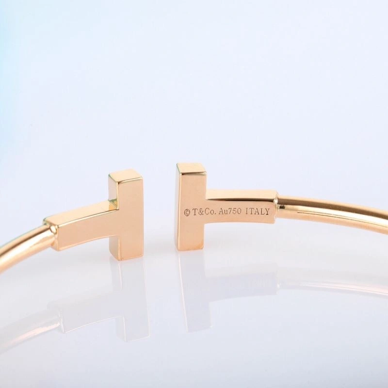 Accurate model Tiffany Bracelets