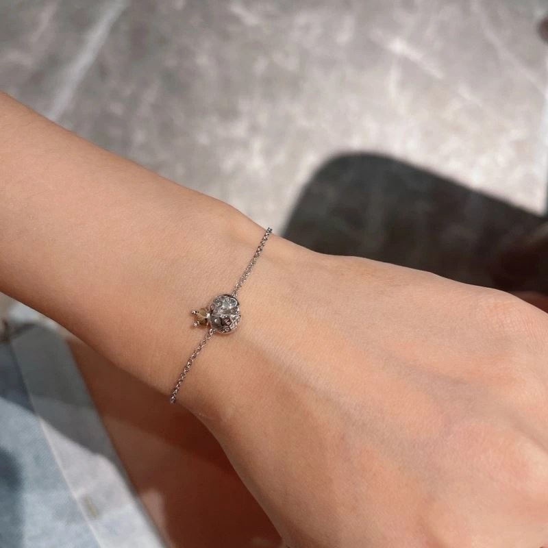 Accurate model Tiffany Bracelets