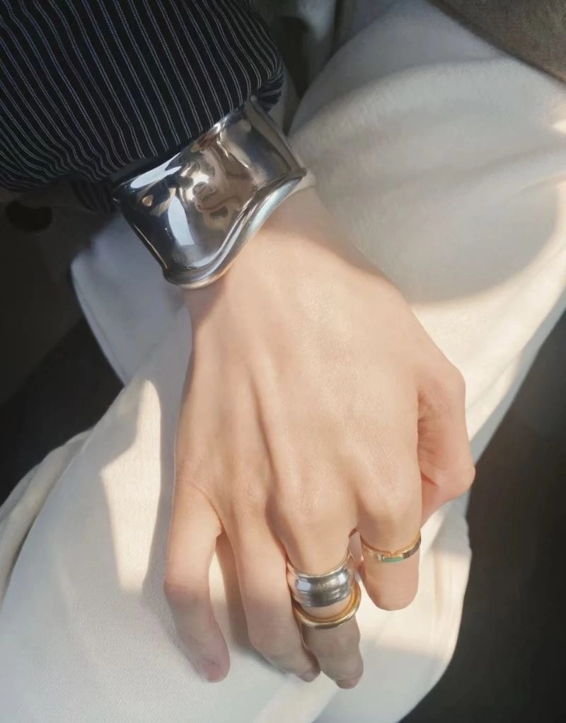 Brand-authenticated Tiffany Bracelets