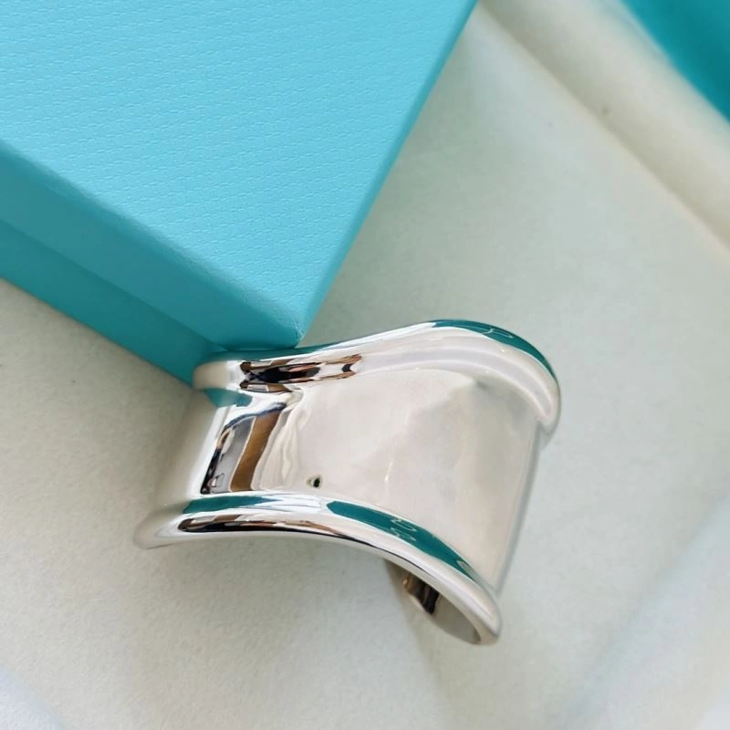 Brand-authenticated Tiffany Bracelets