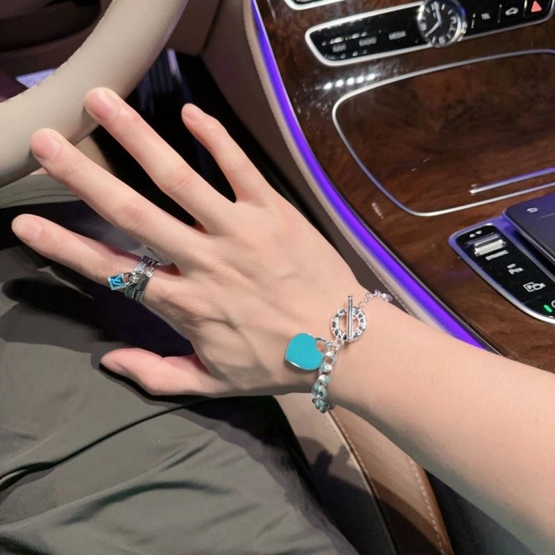 Brand-authenticated Tiffany Bracelets