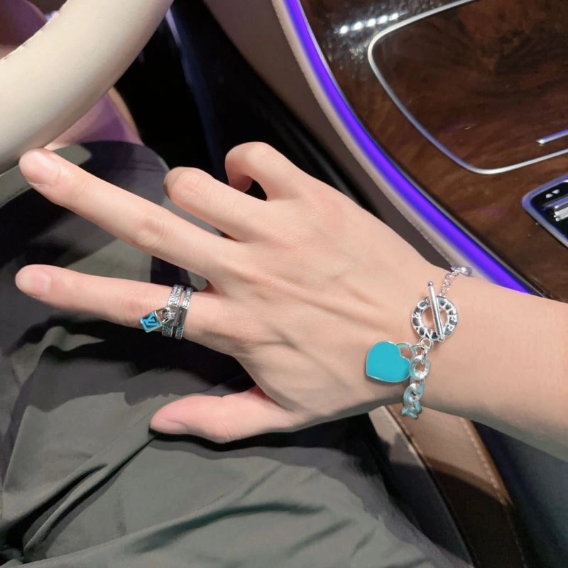 Brand-authenticated Tiffany Bracelets