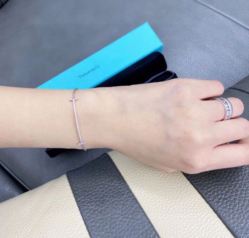 Top mirror Tiffany Bracelets