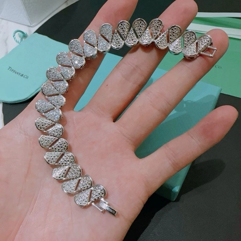 Accurate model Tiffany Bracelets