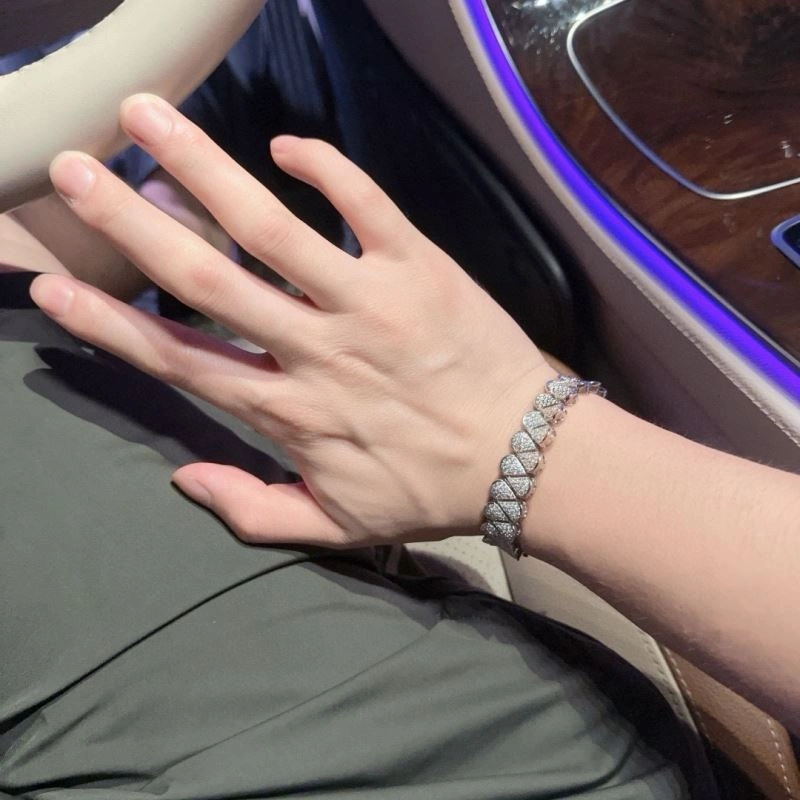 Accurate model Tiffany Bracelets