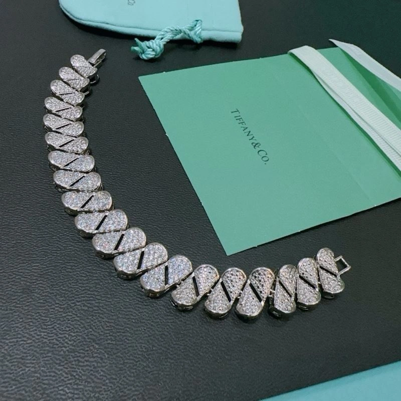 Accurate model Tiffany Bracelets