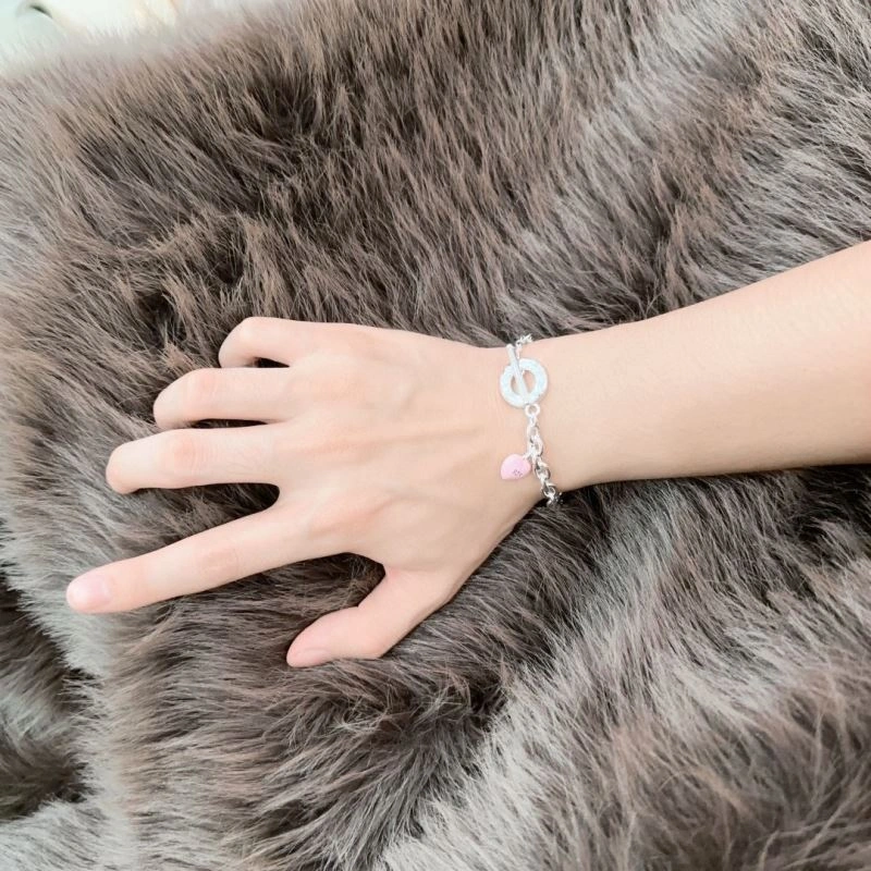 Accurate model Tiffany Bracelets