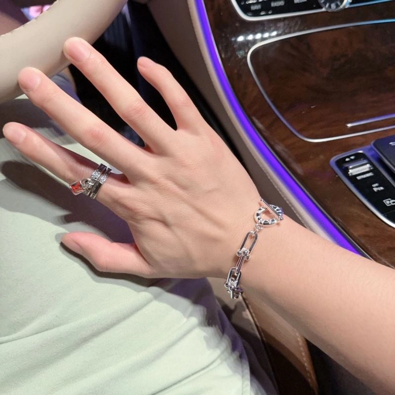 Low-cost Tiffany Bracelets