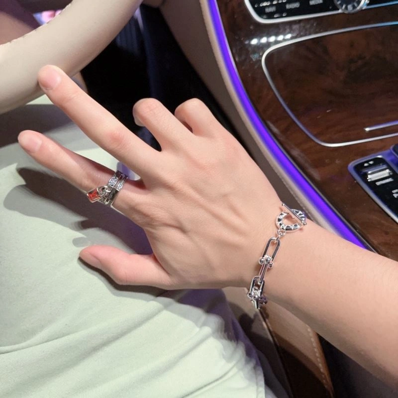 Low-cost Tiffany Bracelets