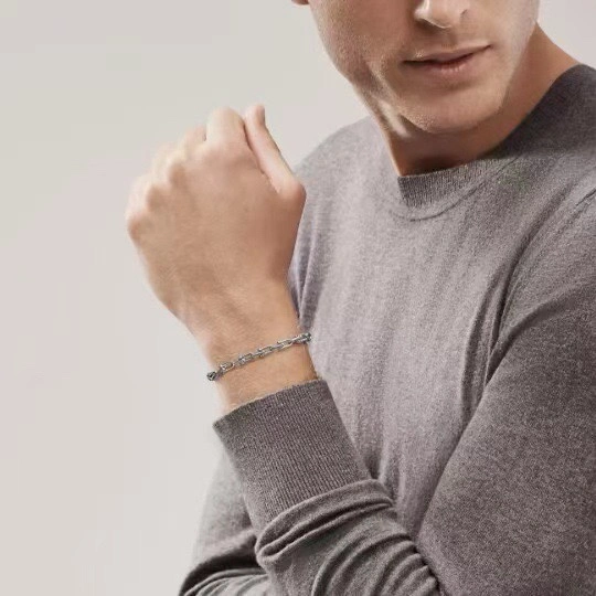 Brand-authenticated Tiffany Bracelets