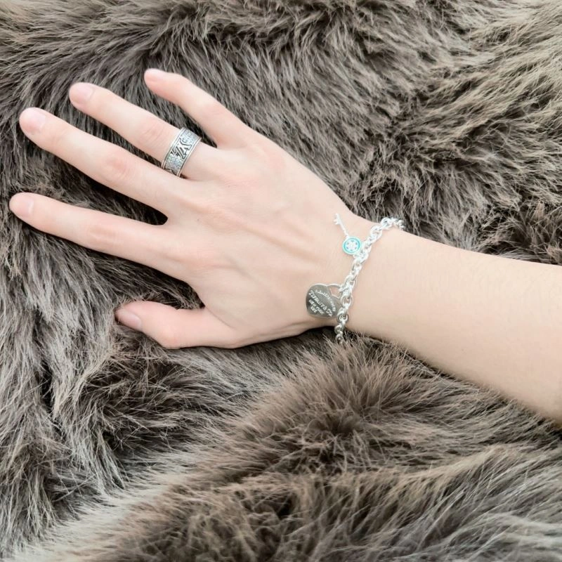 Low-cost Tiffany Bracelets