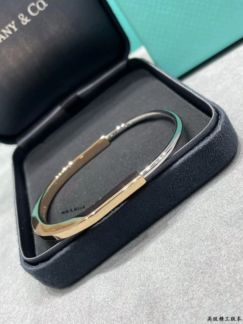 Top mirror Tiffany Bracelets