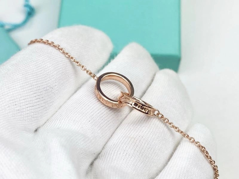 Brand-authenticated Tiffany Bracelets