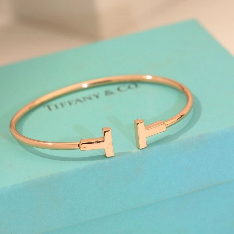Accurate model Tiffany Bracelets
