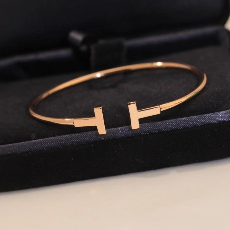Accurate model Tiffany Bracelets