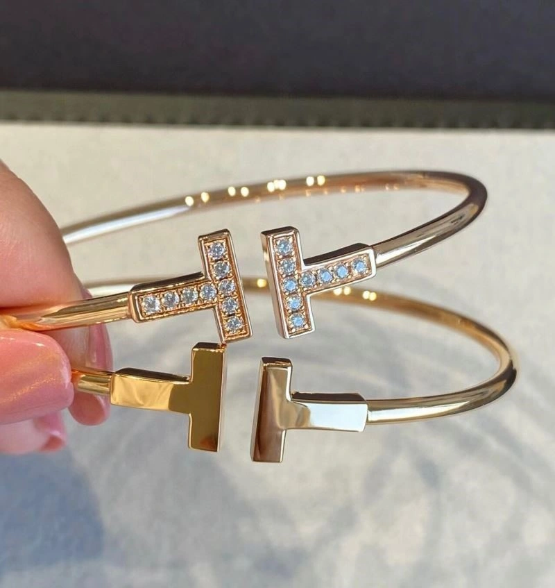 Accurate model Tiffany Bracelets