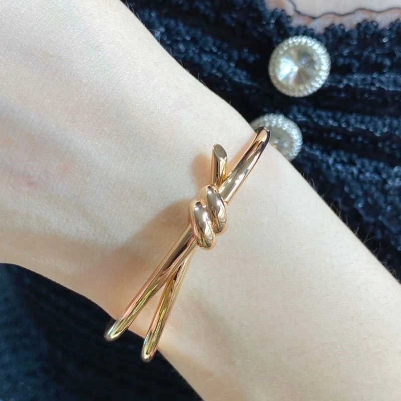 Brand-authenticated Tiffany Bracelets
