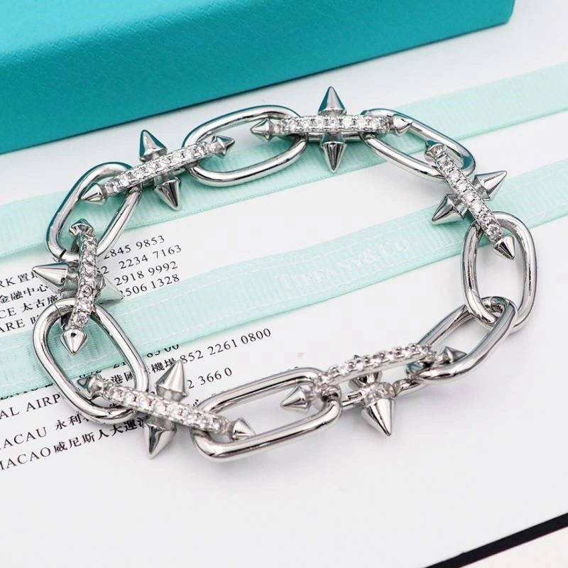 Accurate model Tiffany Bracelets