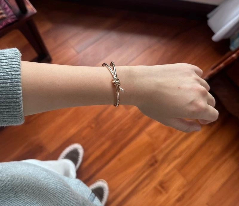 Indistinguishable Tiffany Bracelets
